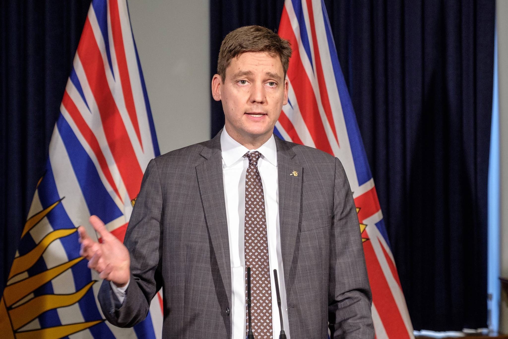 B.C. sues Alberta over bill that could ‘turn oil taps off’ | Port ...