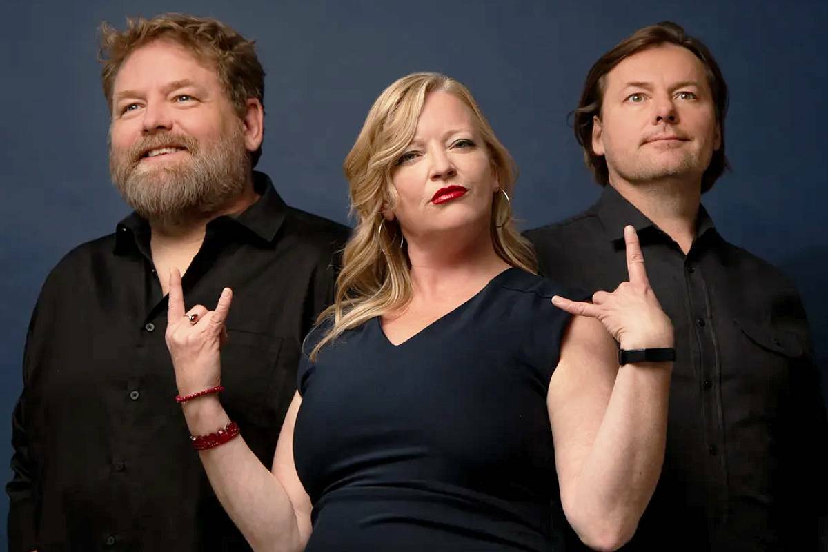 Celtic-folk family band makes Vancouver Island its first stop in West ...